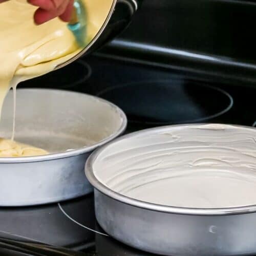 How to Get Cakes to Release from Pans - I Scream for Buttercream