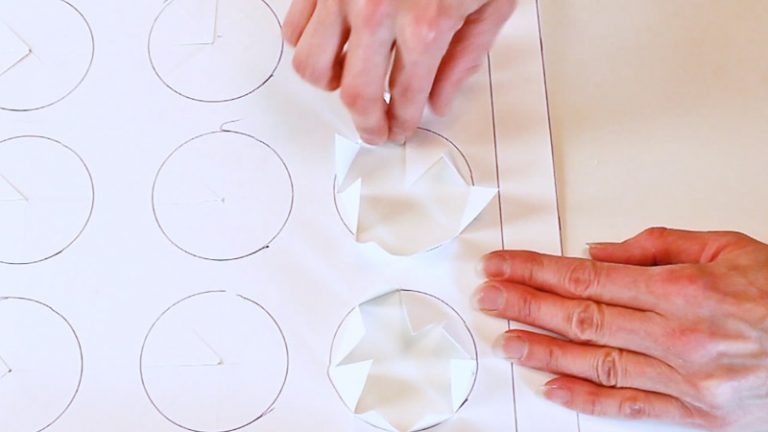 DIY Cupcake Box Inserts - I Scream for Buttercream