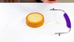 How to Make a Tall Cake - I Scream for Buttercream