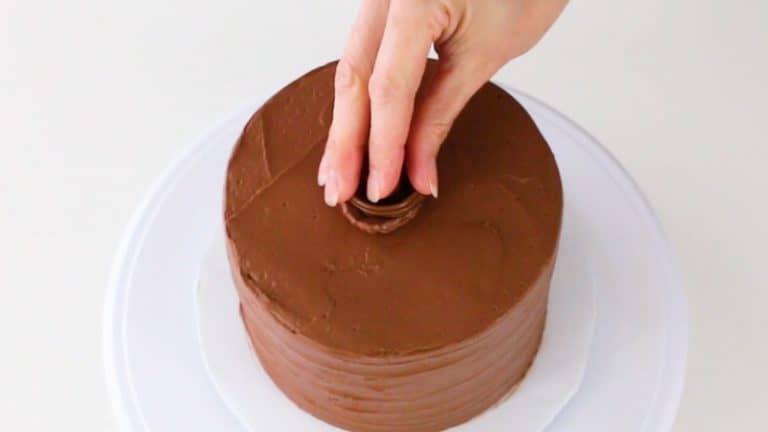 Tootsie Roll Ribbon Rose Cake - I Scream for Buttercream