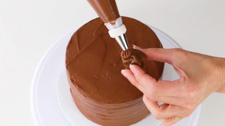 Tootsie Roll Ribbon Rose Cake - I Scream for Buttercream