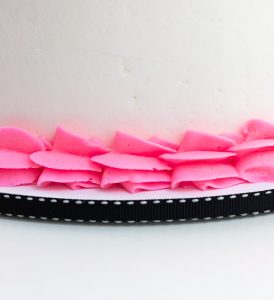 12 Simple and Easy Buttercream Cake Borders - I Scream for Buttercream
