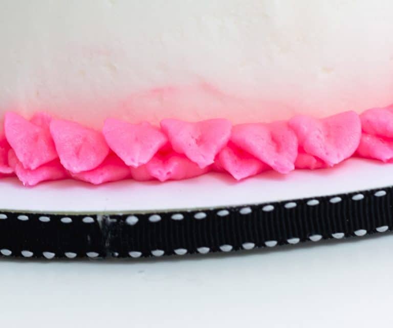 12 Simple And Easy Buttercream Cake Borders I Scream For Buttercream