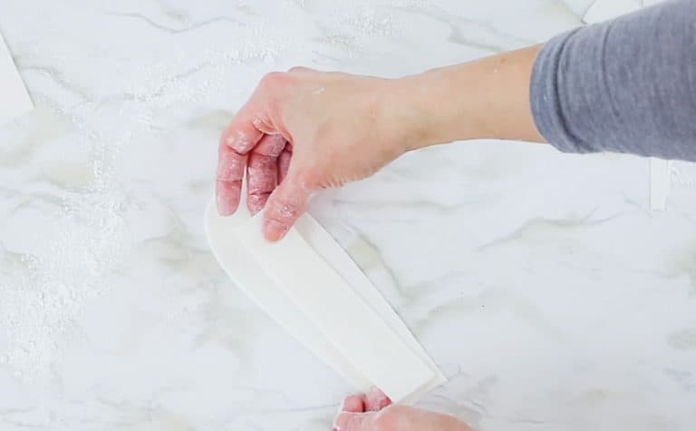 Bunny Ears Cake with Template - I Scream for Buttercream