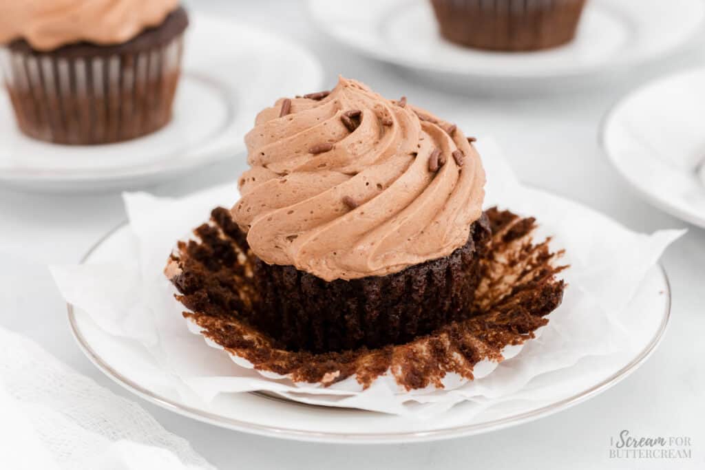 Chocolate Coffee Cupcakes with Mocha Buttercream Frosting - I Scream ...