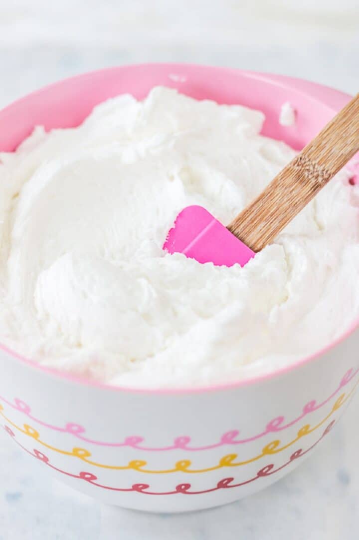 How to Get White Buttercream (5 ways) - I Scream for Buttercream