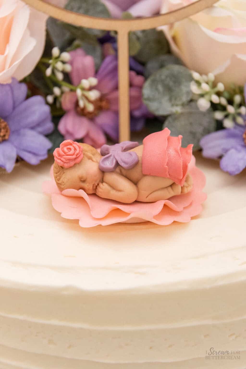 Baby in Bloom Baby Shower Cake Tutorial - I Scream for Buttercream