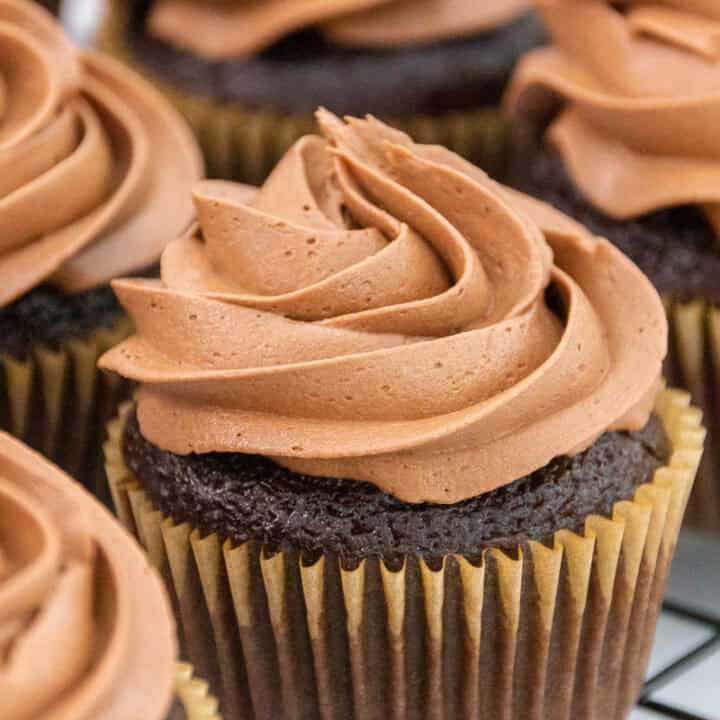 Rich Chocolate Buttercream Frosting - I Scream for Buttercream
