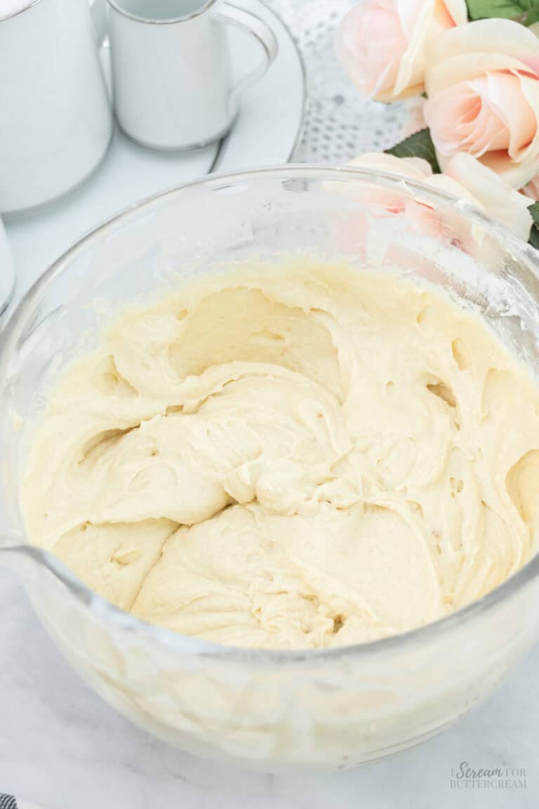 Buttermilk Coffee Cake (13x9 inch crumb cake) - I Scream for Buttercream